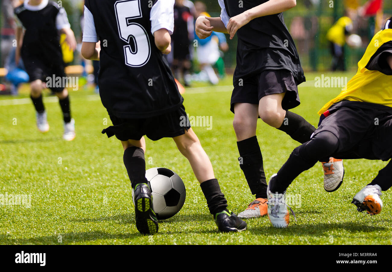 Ball green primary school hi-res stock photography and images - Alamy