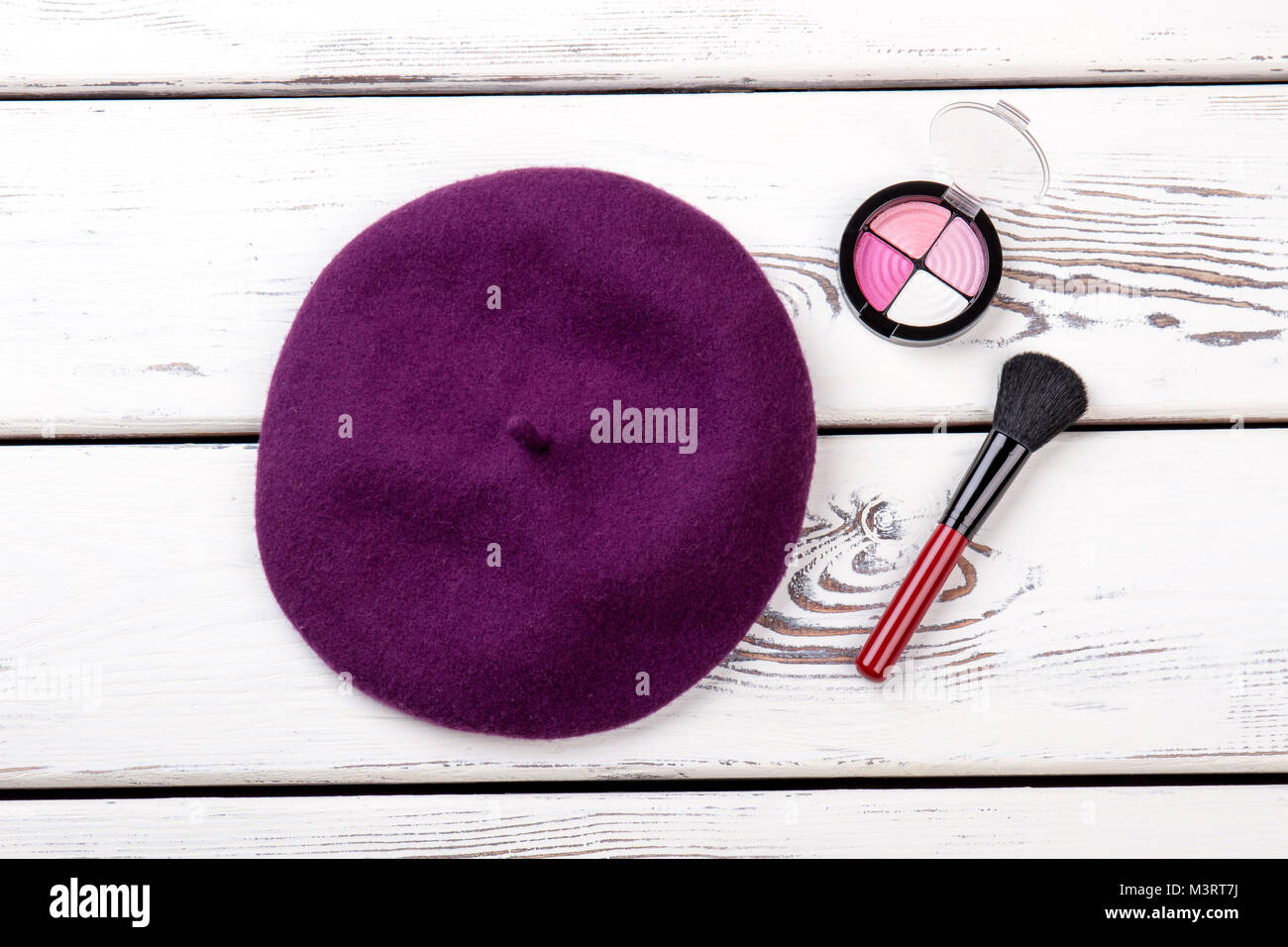 French woman beret hi-res stock photography and images - Alamy