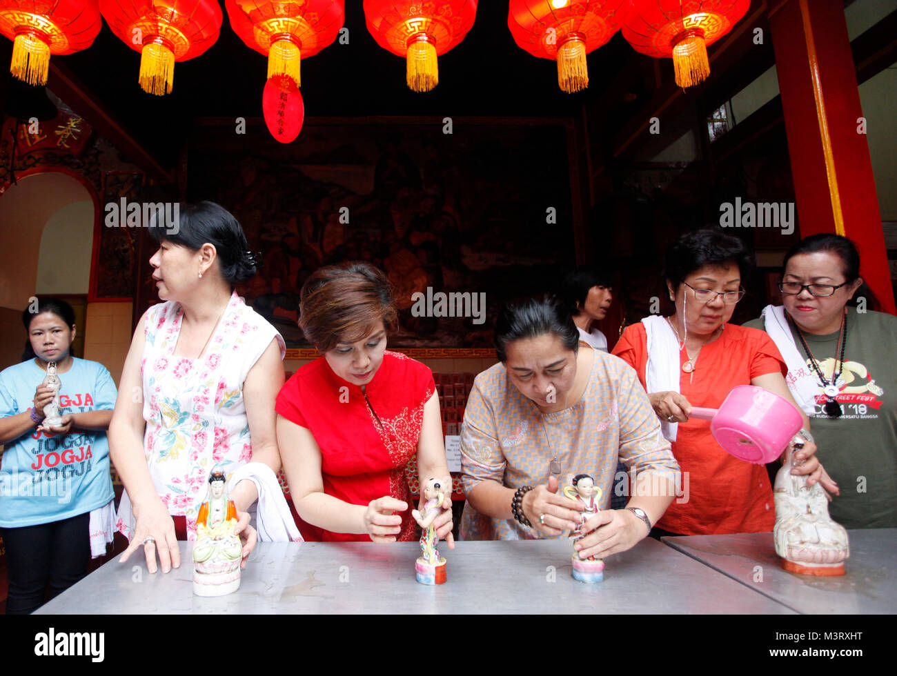 Rupang cleaning hi-res stock photography and images - Alamy