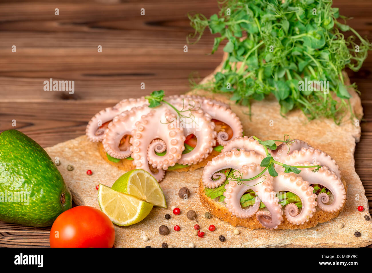 Octopus sandwich hi-res stock photography and images - Alamy