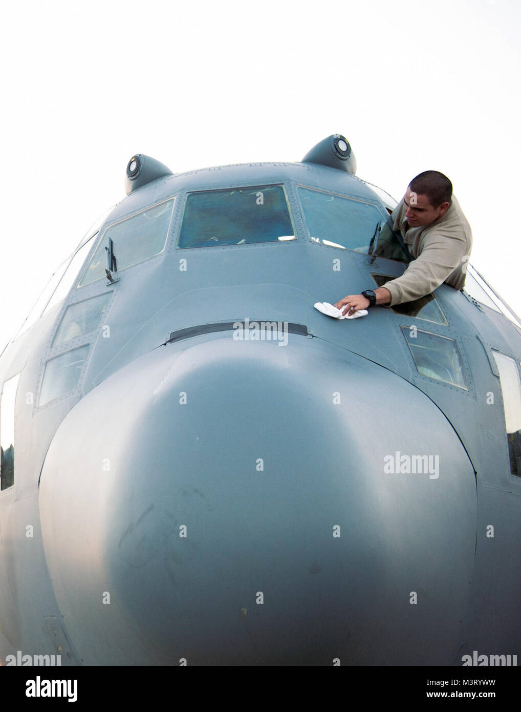 355th aircraft maintenance unit hi-res stock photography and images - Alamy