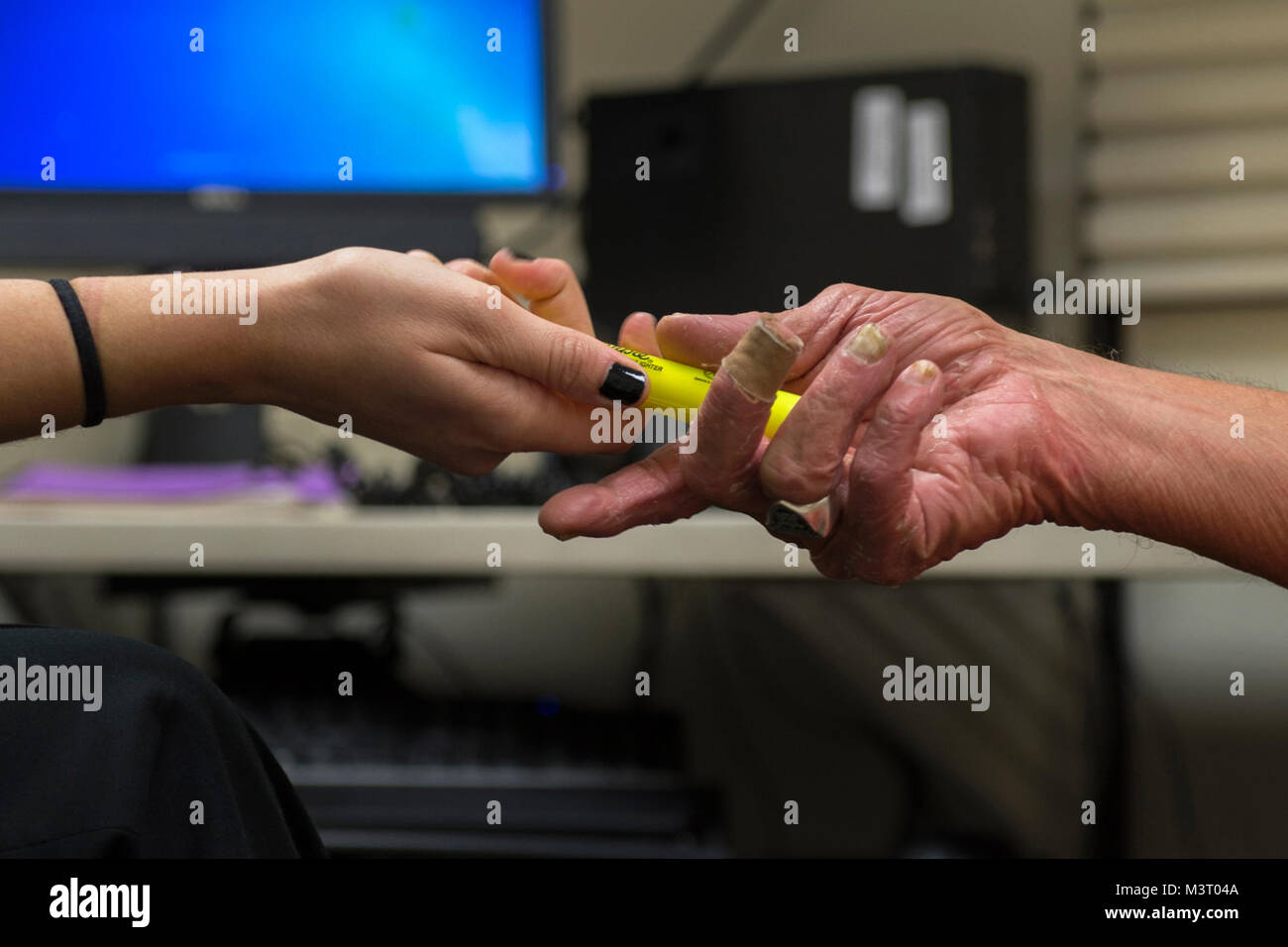 Rachel Dyson, a pre-doctoral psychology intern, and Marine Force Recon ...