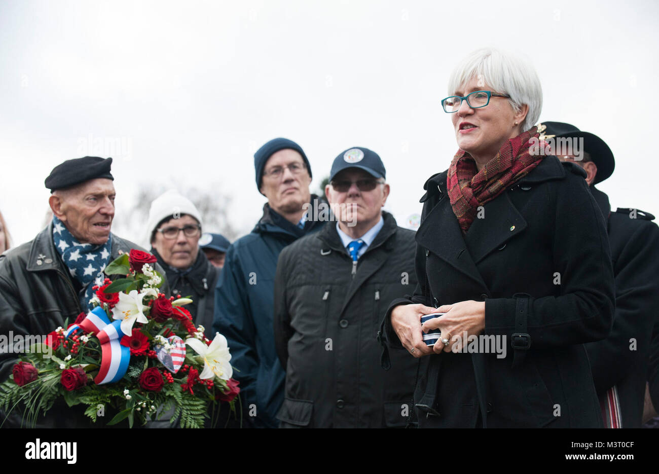 Mrs. Helen Patton (right), granddaughter of General George Patton ...