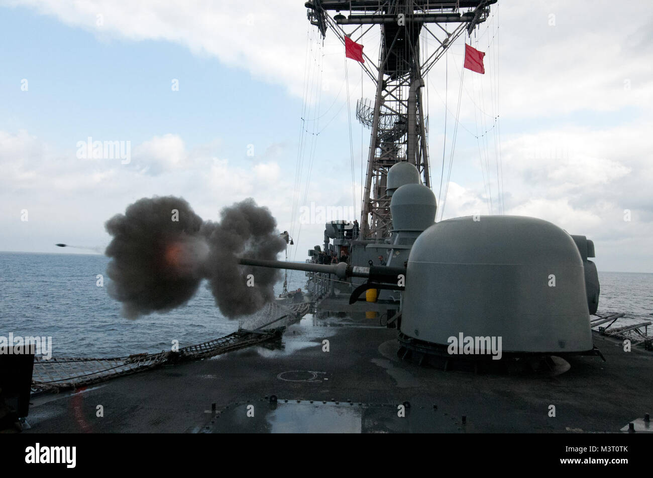 120428-N-NL541-244 ATLANTIC OCEAN (April 28, 2012) The Oliver Hazard ...