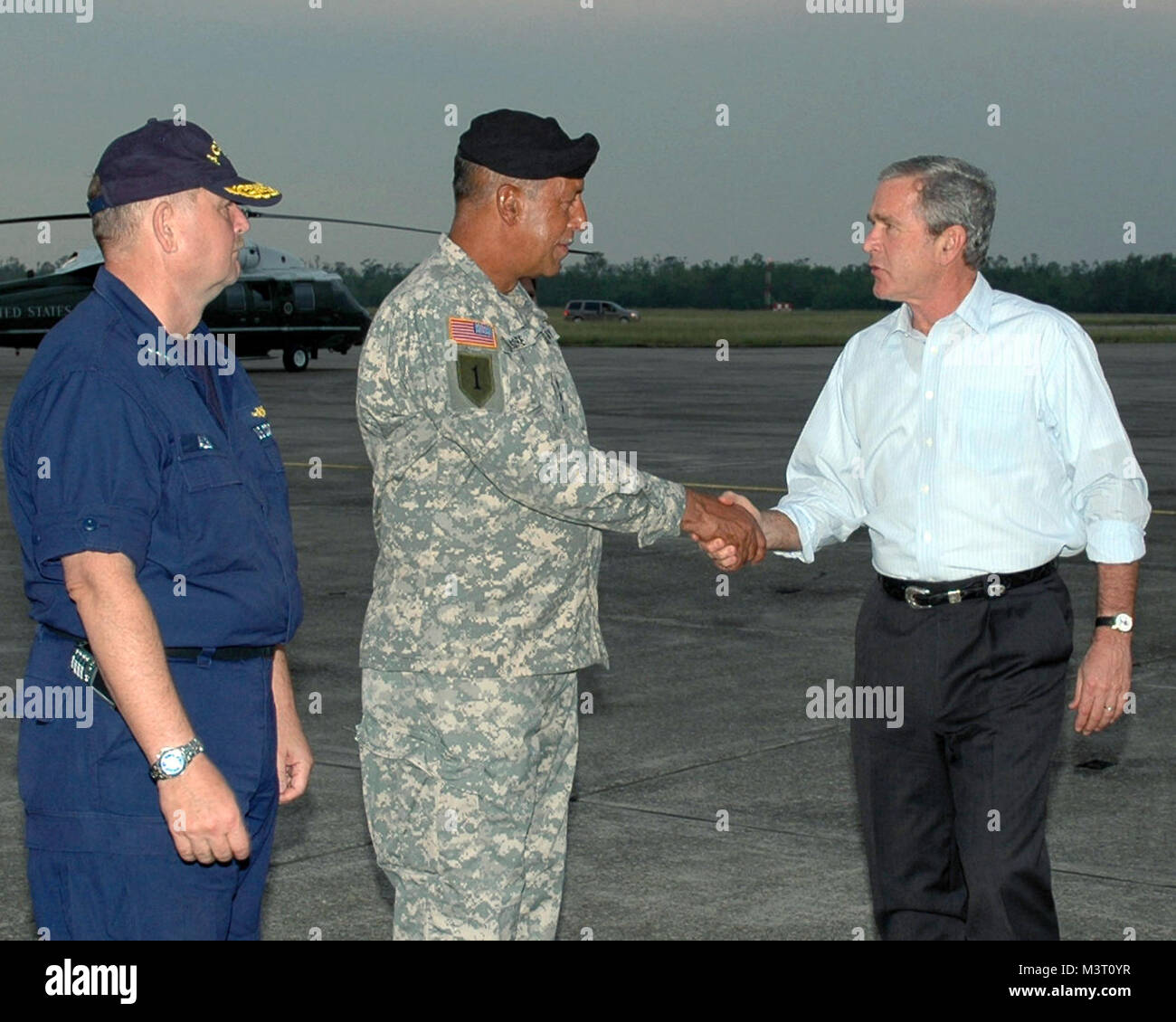 US President George W. Bush (right) greets US Army (USA) Lieutenant ...