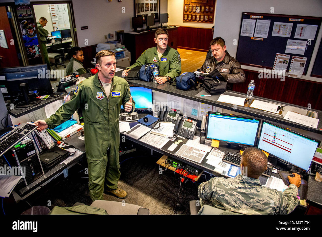 Ops desk hi-res stock photography and images - Alamy