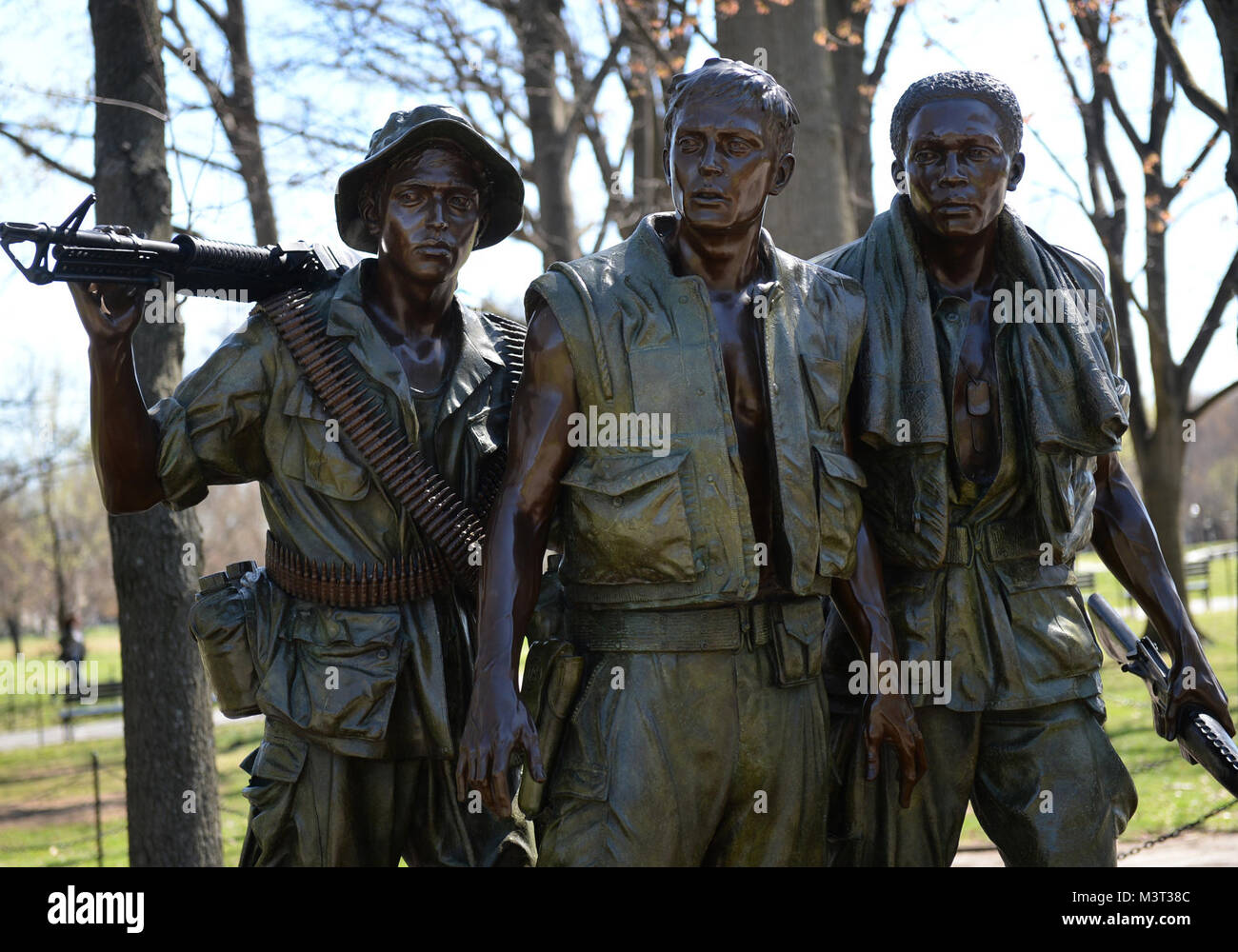 The Three Servicemen (Sometimes called The Three Soldiers) statue ...