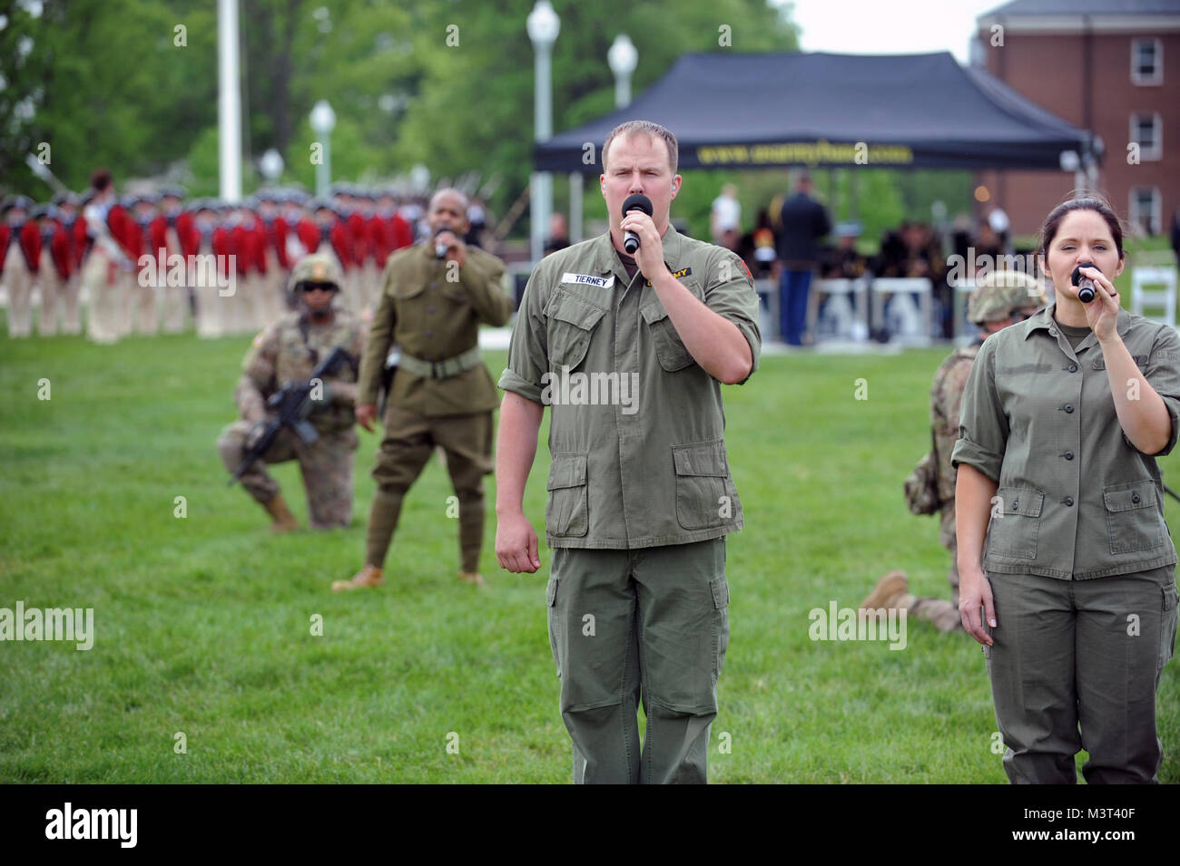 Staff Sgt. Tracy La Brecque (right), and Staff Sgt. Chris Rettig ...