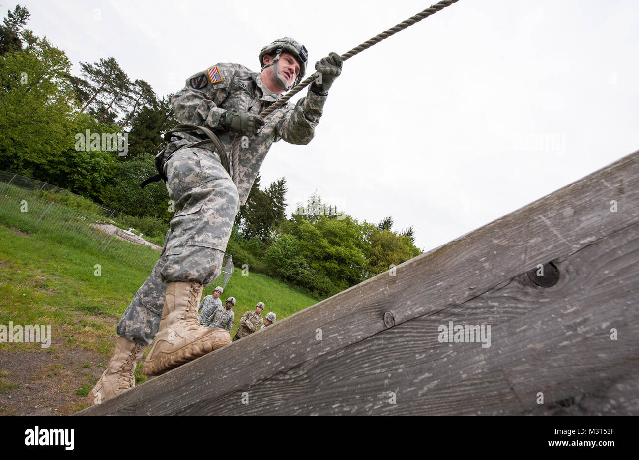 U.S. Army Sergeant Sean Salter, a cadre for the 10th Army Air and ...