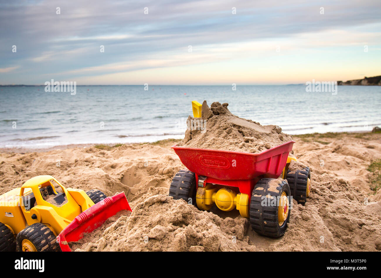 Tonka truck hi-res stock photography and images - Alamy