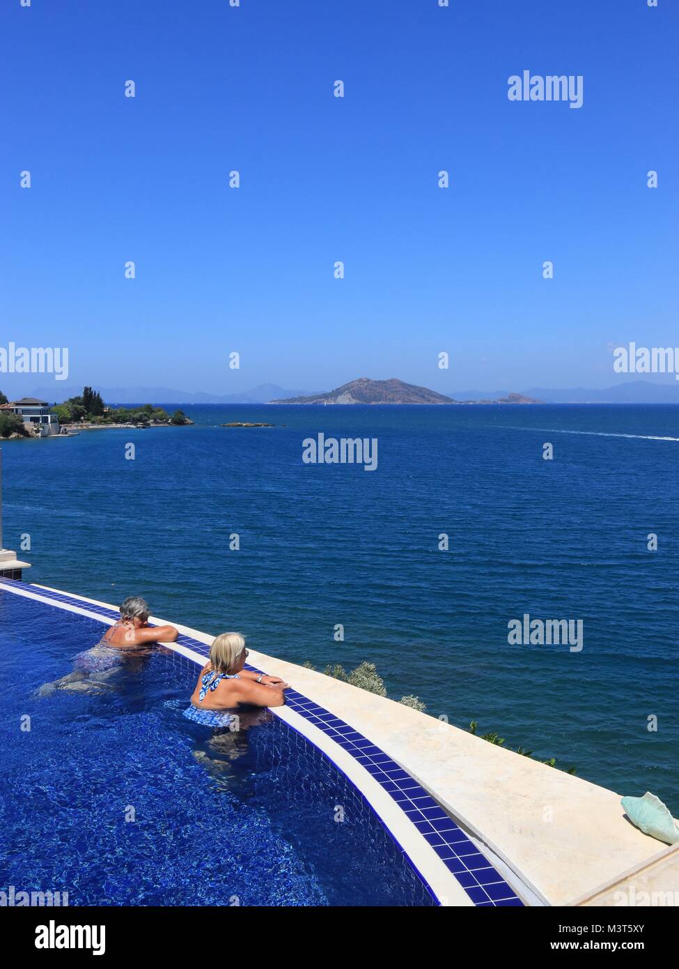 Ladies pool hi-res stock photography and images - Alamy