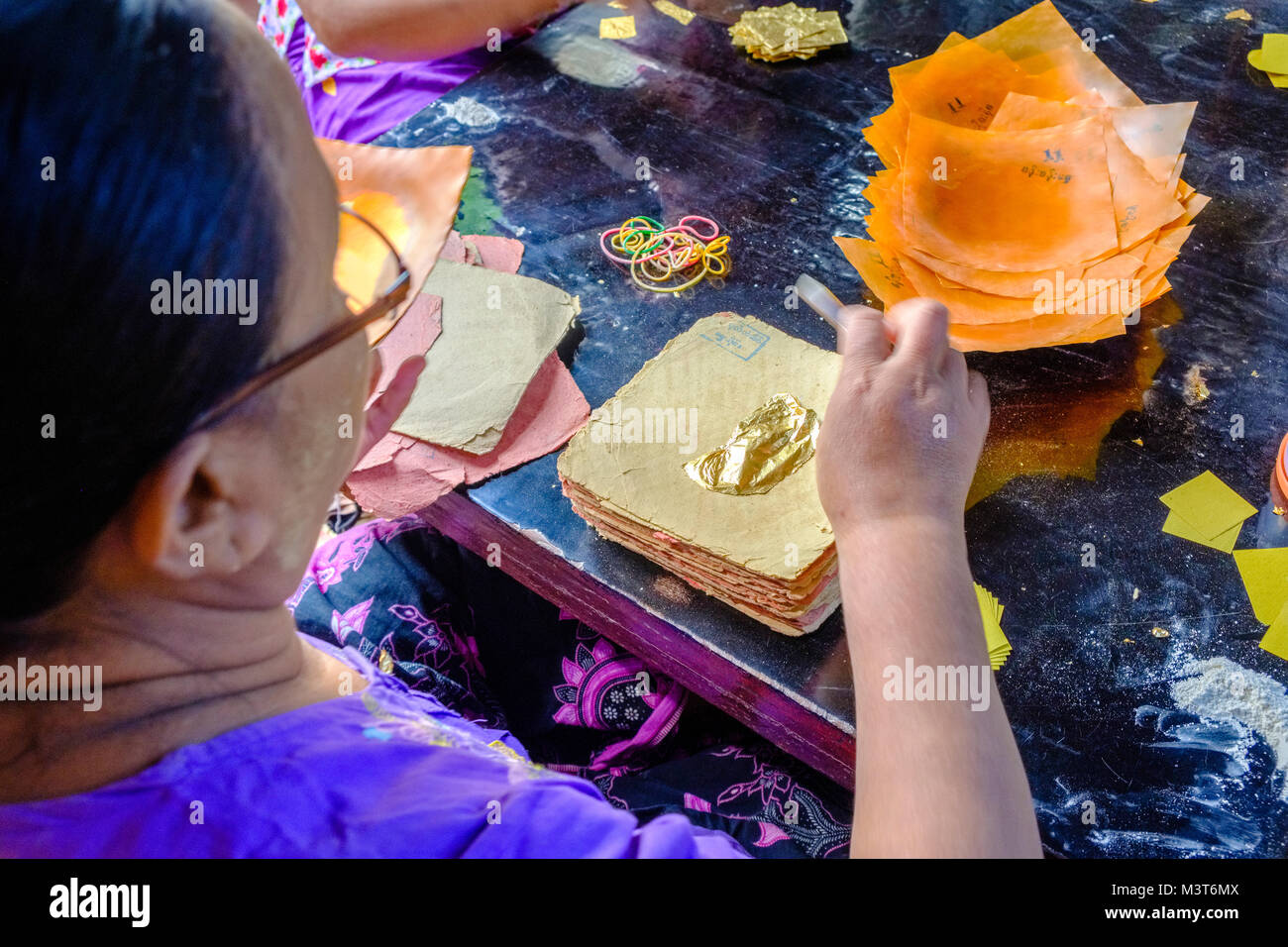 Layers of gold hi-res stock photography and images - Alamy