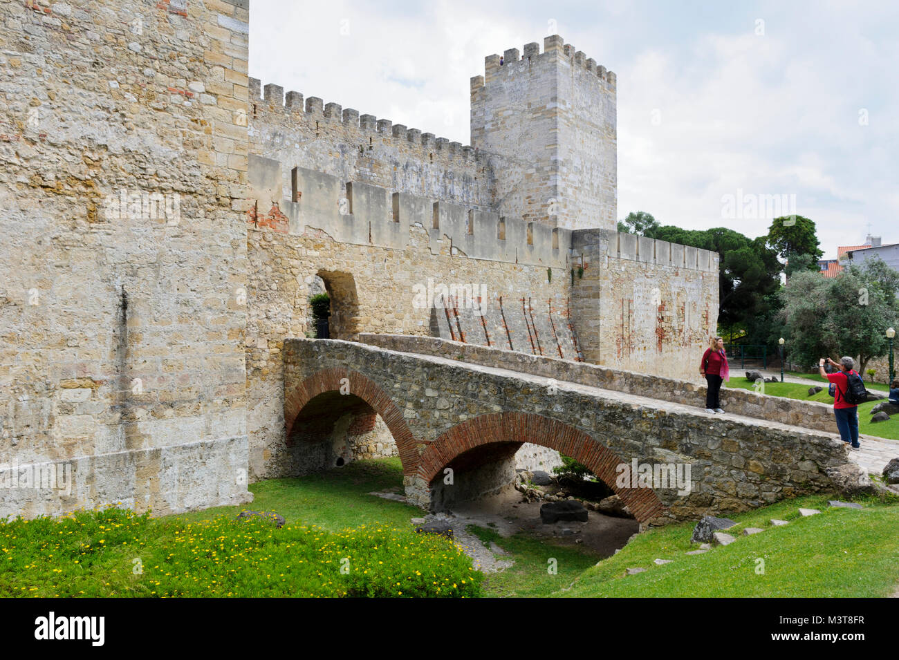 A scenic view of the exterior of São Jorge Castle, Lisbon, Portugal ...