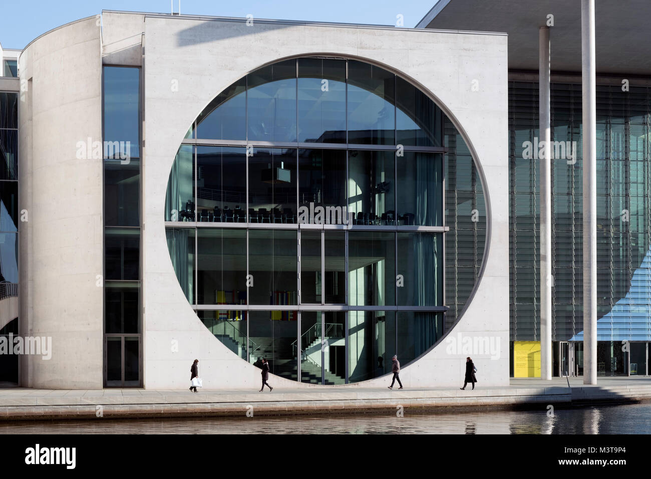 Modern government buildings hi-res stock photography and images - Alamy