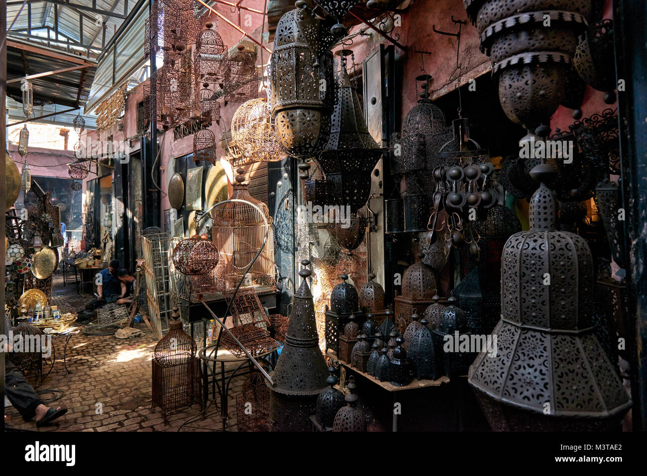 Metal work in market stall hi-res stock photography and images - Alamy
