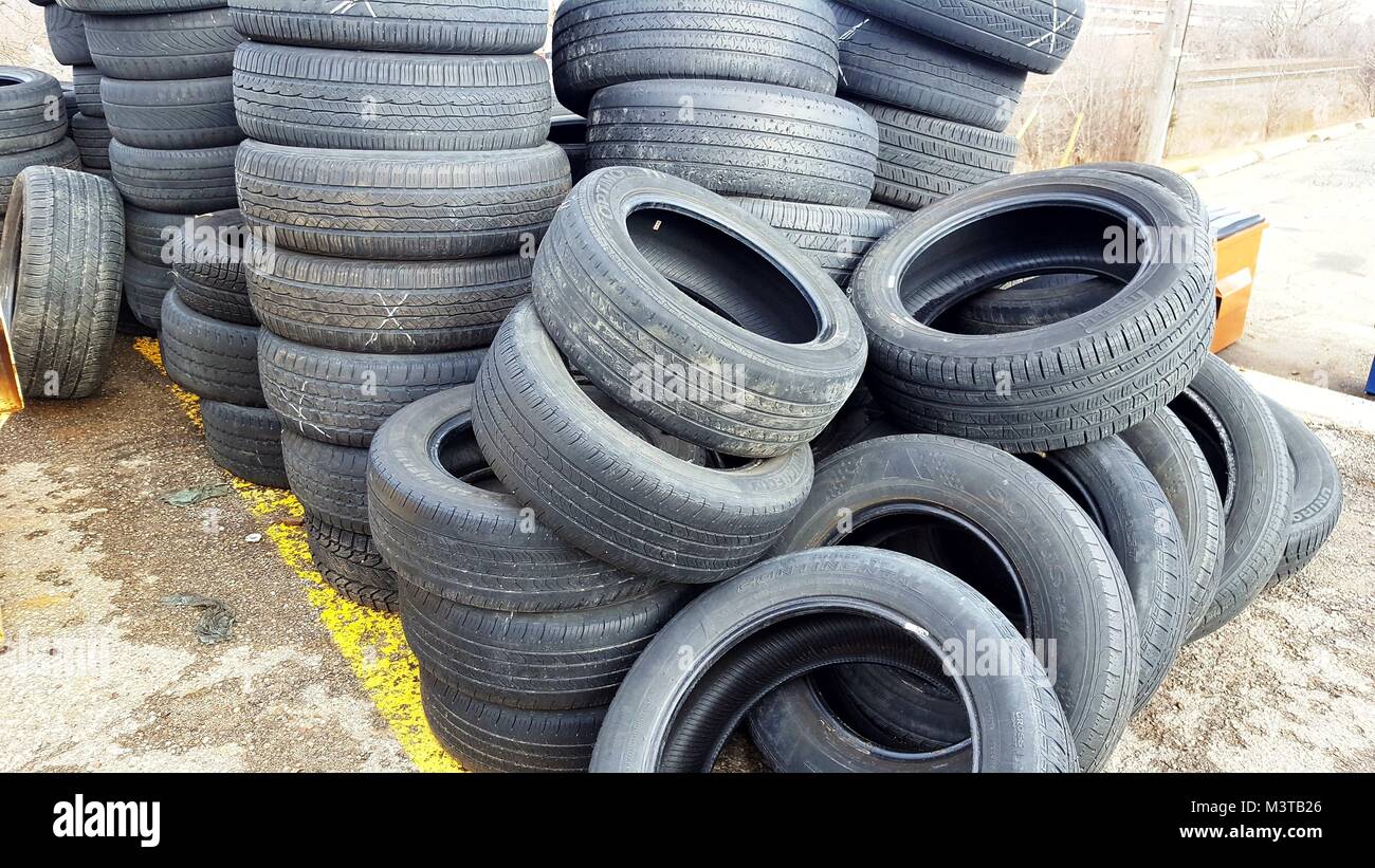 Piled up tires hi-res stock photography and images - Alamy