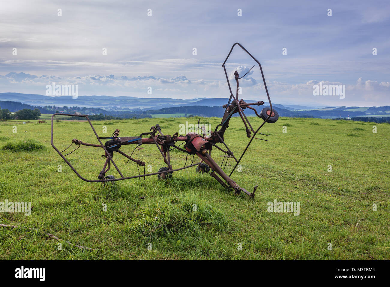 Hay tedder hi-res stock photography and images - Alamy
