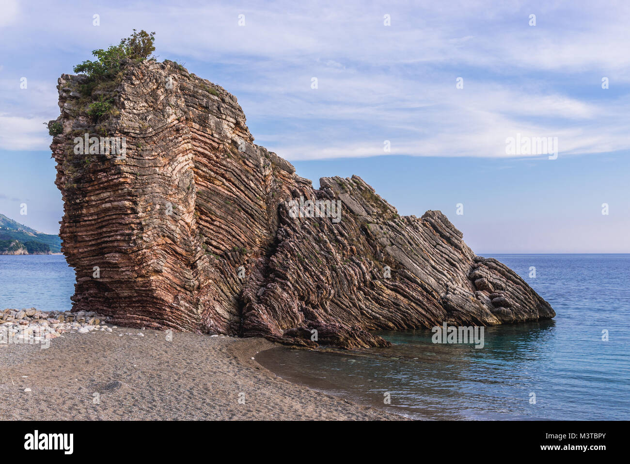 Gravel shore at the adriatic coast hi-res stock photography and images ...