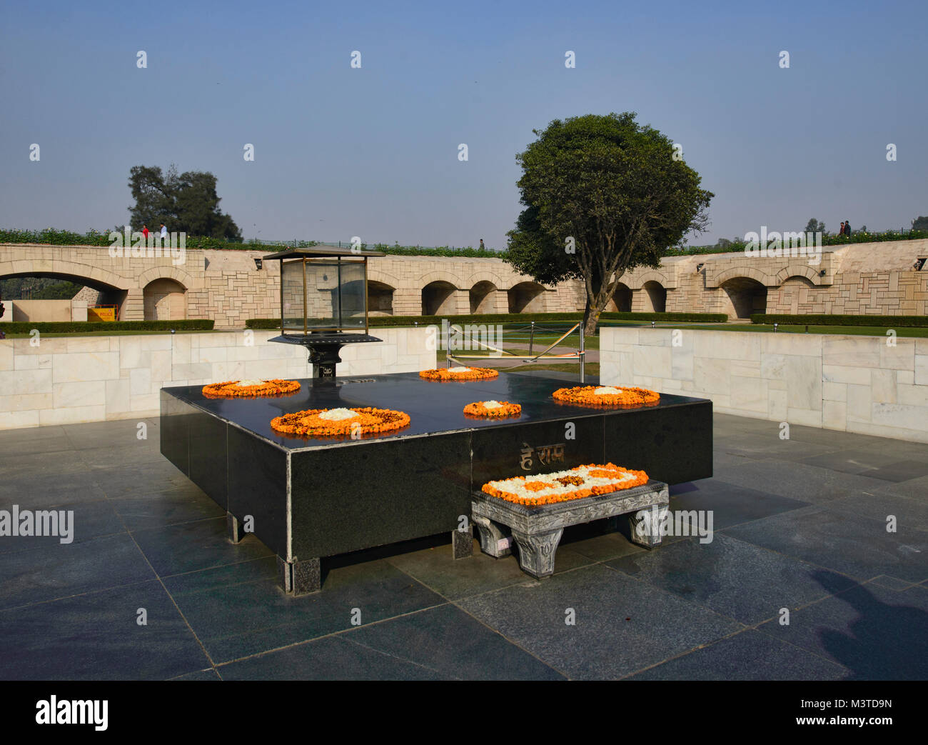 Memorial to Mahatma Gandhi at Raj Ghat, Delhi, India Stock Photo - Alamy