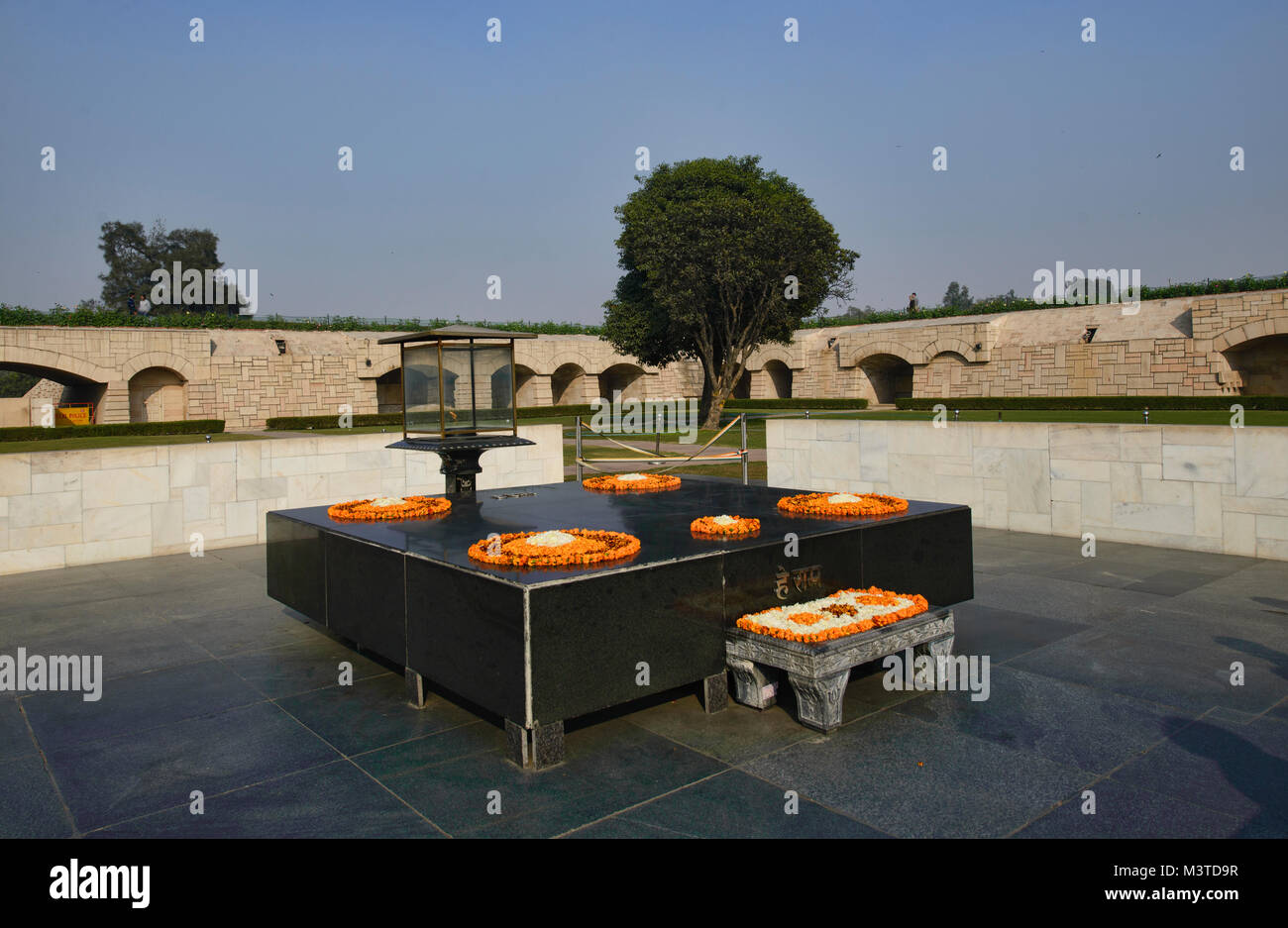 Memorial to Mahatma Gandhi at Raj Ghat, Delhi, India Stock Photo - Alamy