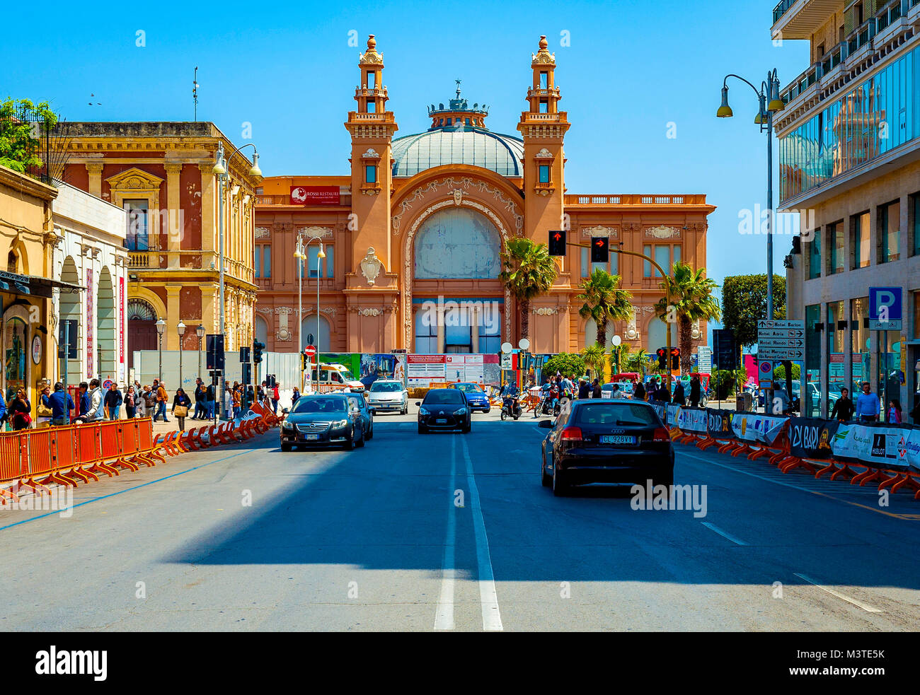 Baris hi-res stock photography and images - Alamy