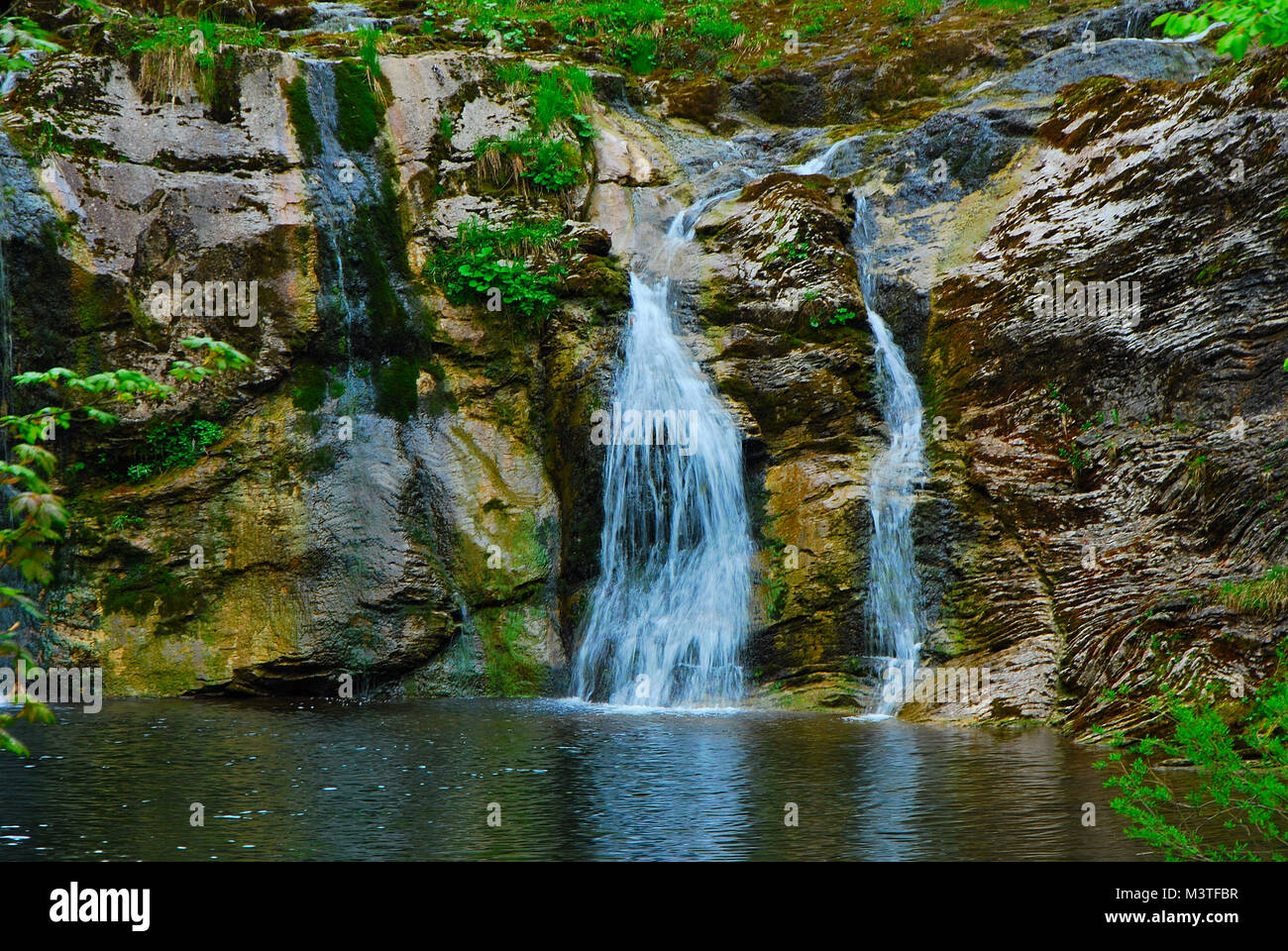 Waterfall over rocks hi-res stock photography and images - Alamy
