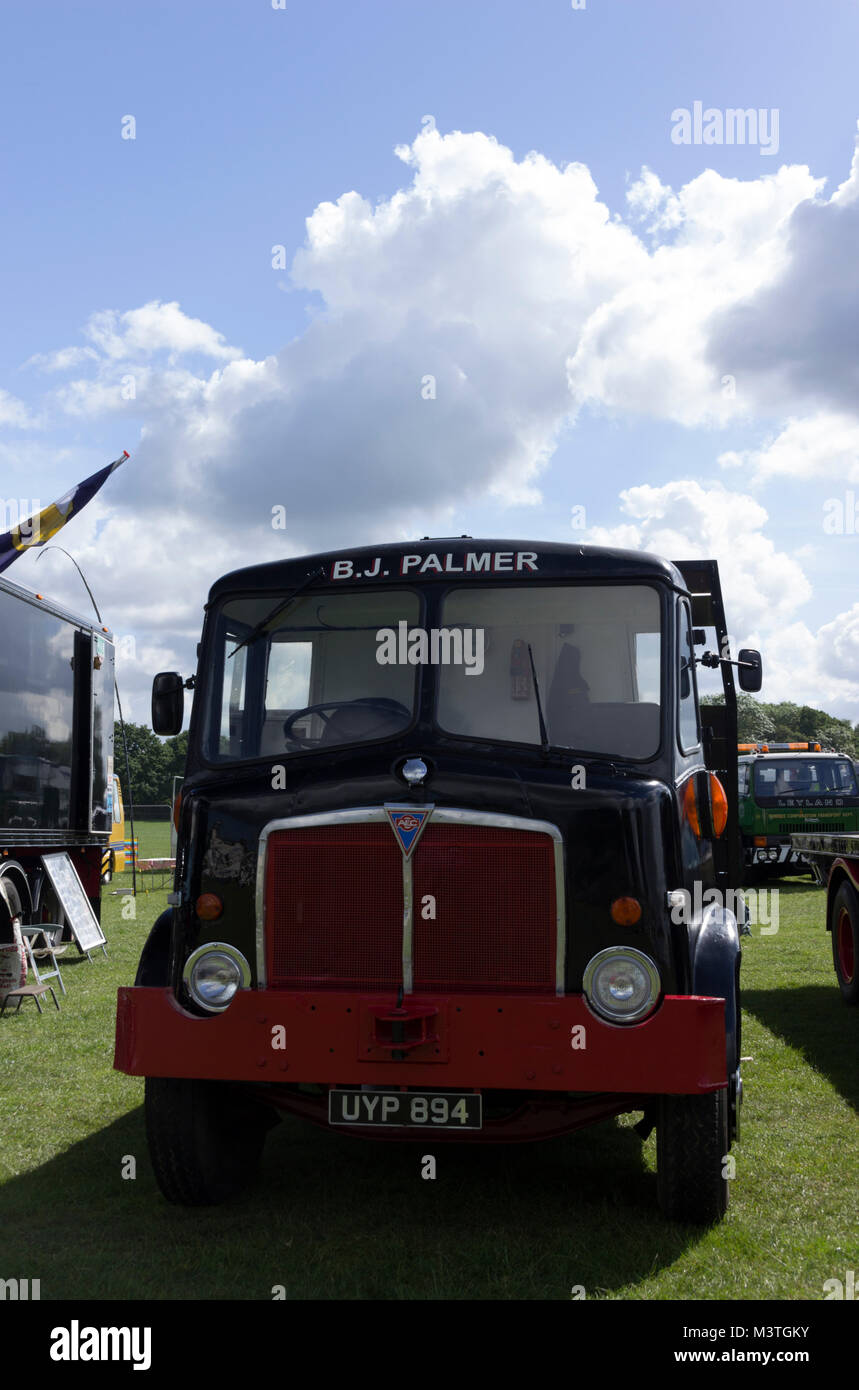 Aec mammoth major hi-res stock photography and images - Alamy