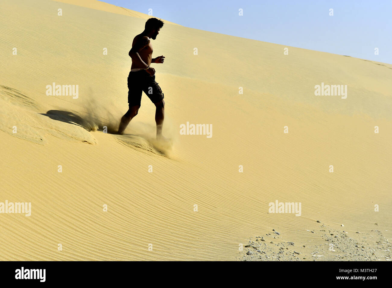 Mens fitness hi-res stock photography and images - Alamy