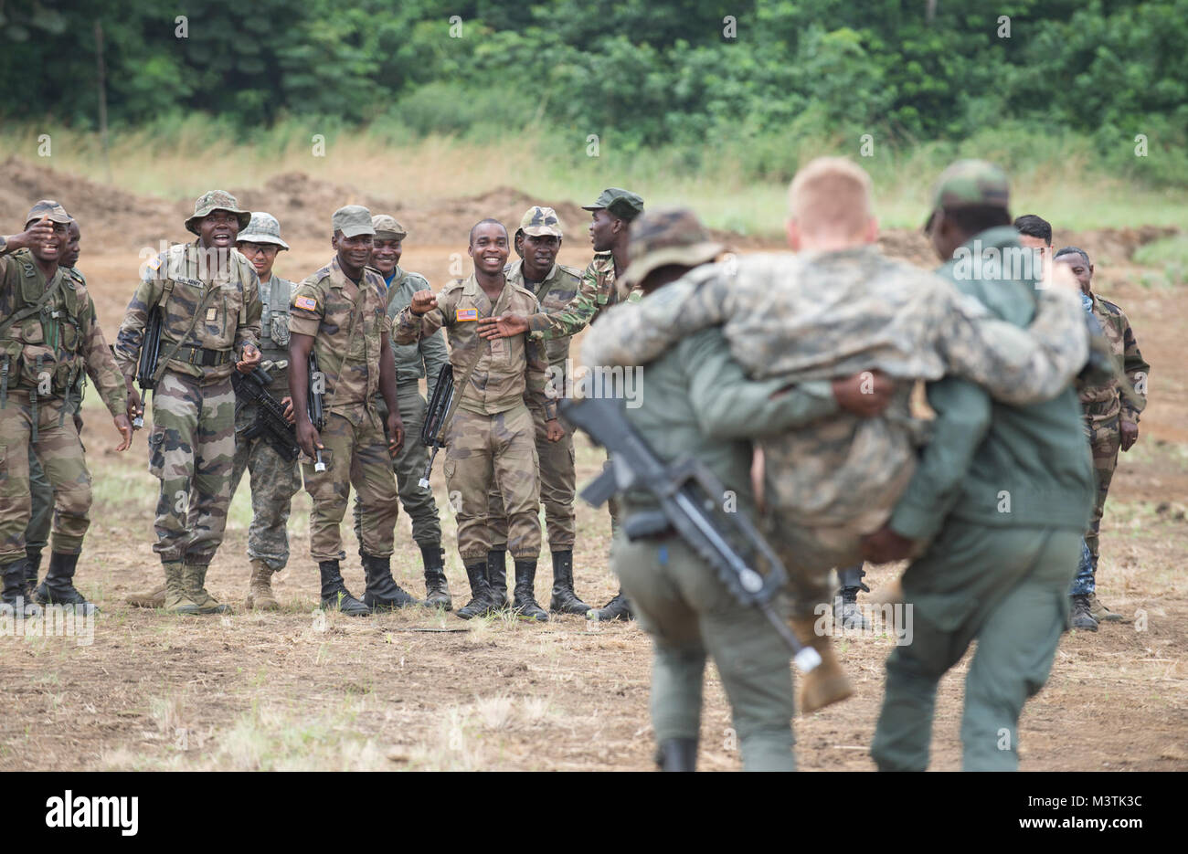 U.S. Army Soldiers with the 3rd Battalion, 7th Infantry Regiment, 2nd ...