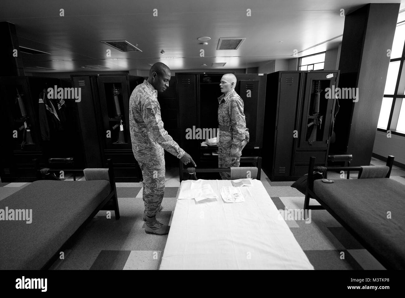 Military training instructor tech sgt hi-res stock photography and ...