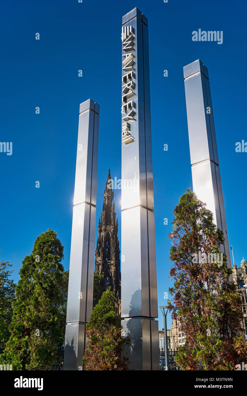 Princes street, Waverley, Mall, Scotts, monument, Edinburgh, Scotland ...