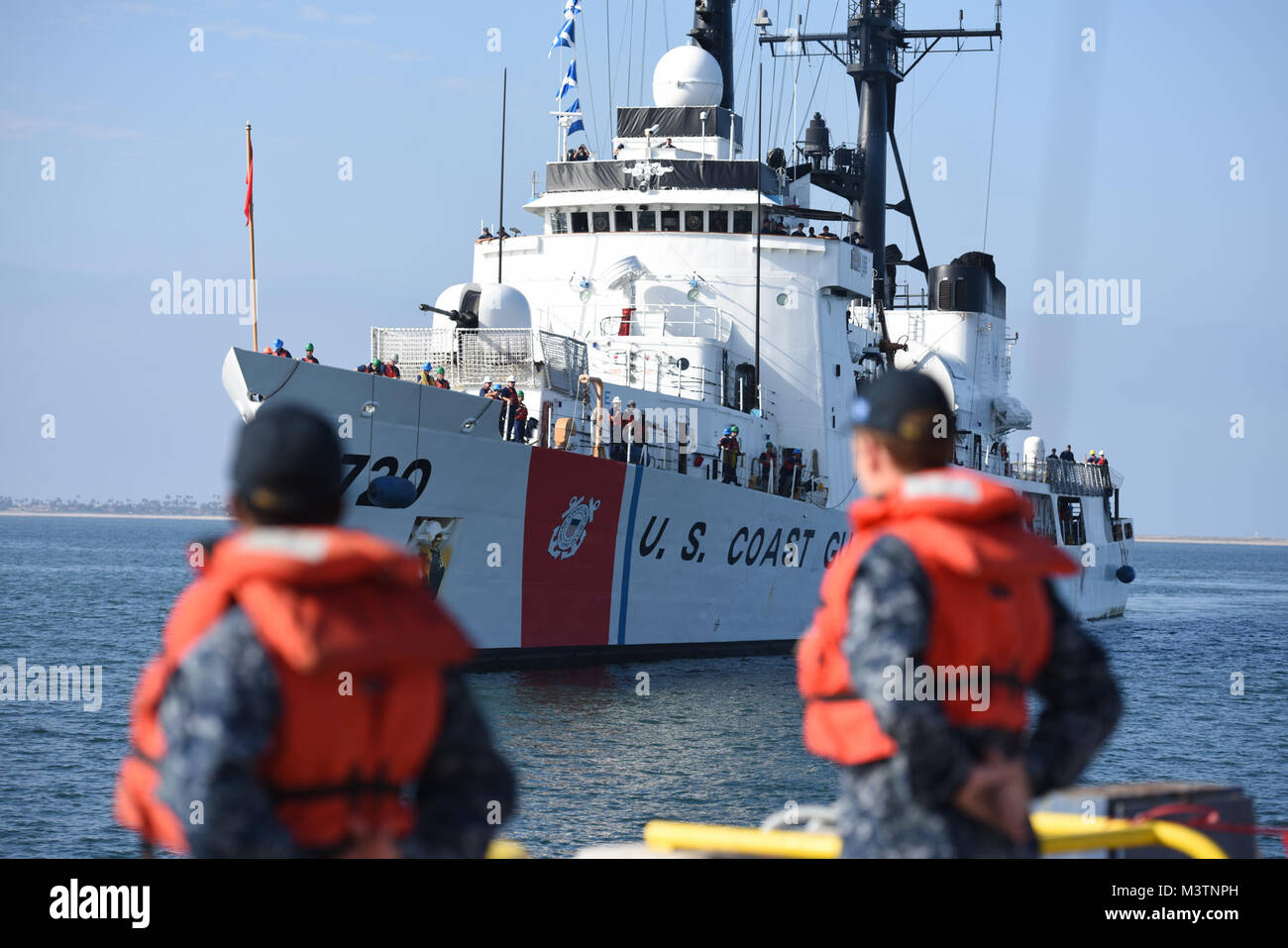 Coast Guard Cutter Sherman arrives at Naval Base San Diego on August 18 ...