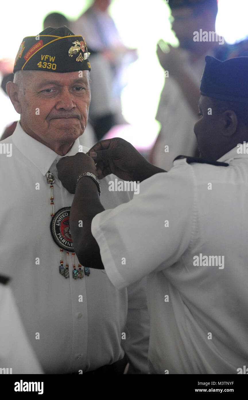 Native american vietnam war veteran hi-res stock photography and images ...