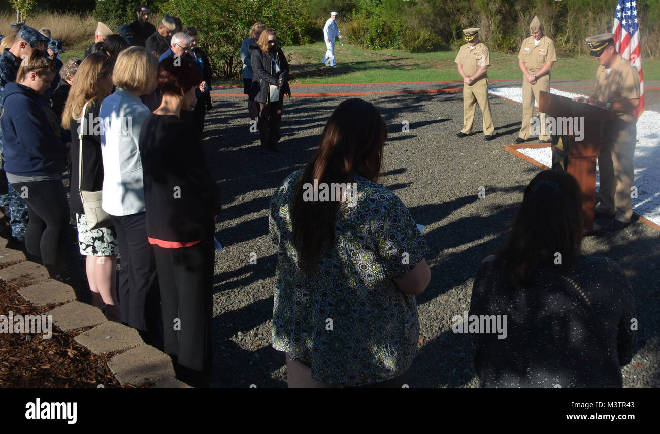 160922-N-MK518-001 BANGOR, Wash. (Sept. 22, 2016) - Naval Base Kitsap ...