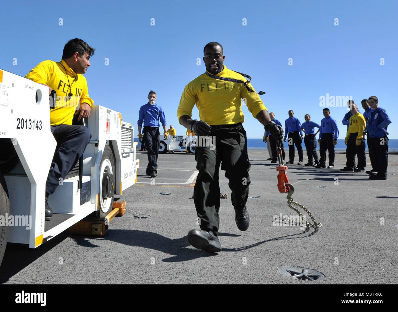 PACIFIC OCEAN (Oct. 6, 2016) - Sailors assigned to the aircraft carrier ...
