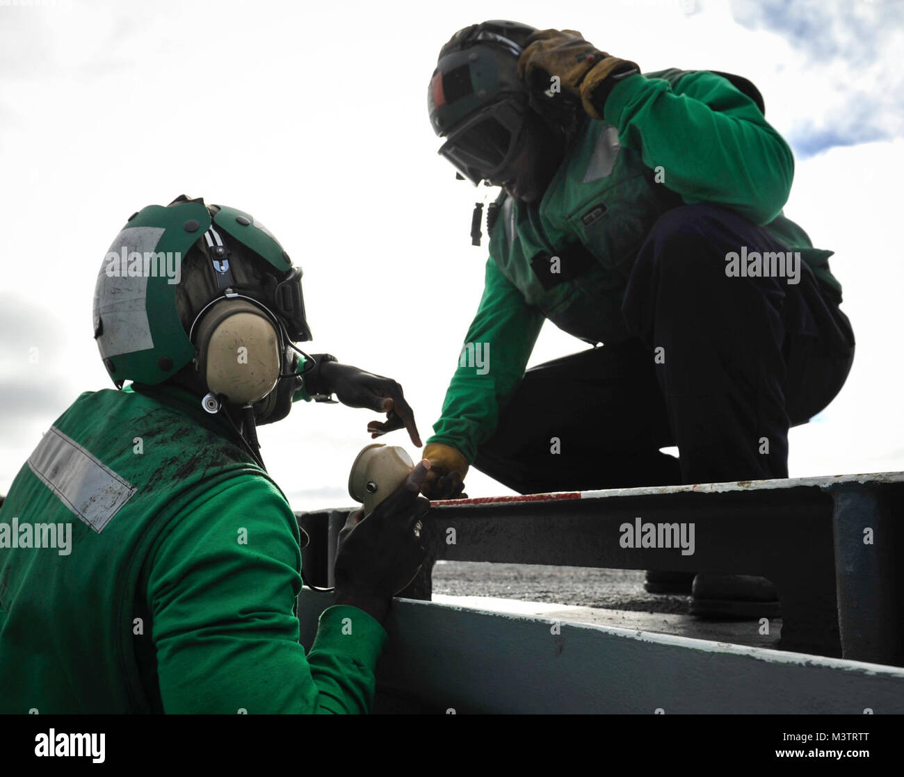 PACIFIC OCEAN (Oct. 16, 2016)- Petty Officer 3rd Class Mutarr Fatty ...