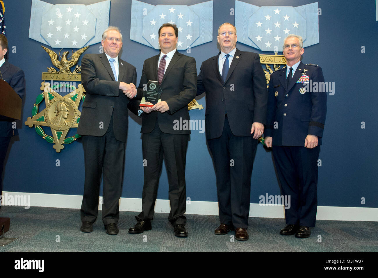 Frank Kendall, Under Secretary of Defense for Acquisition, left ...