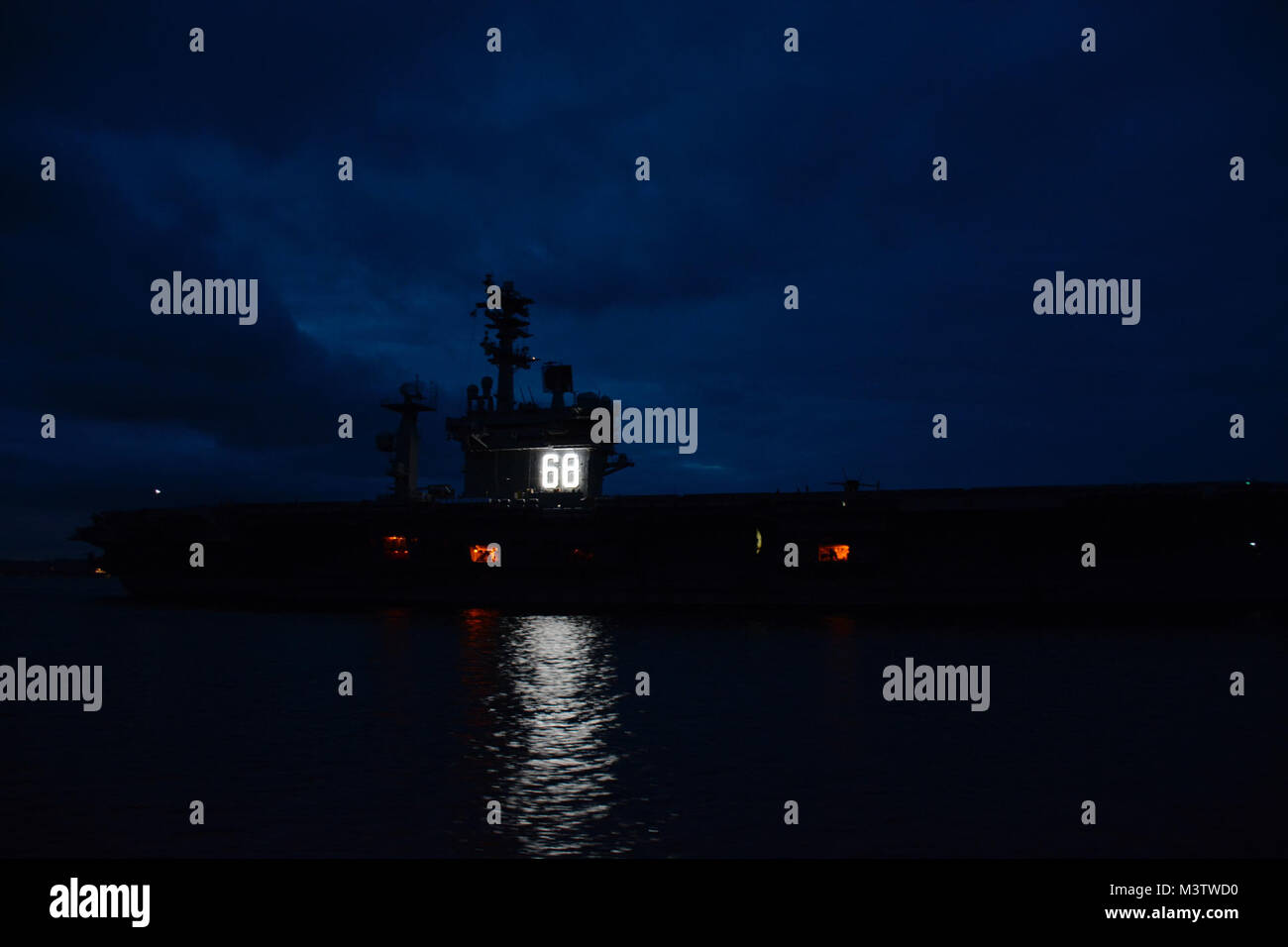 161215-N-SP496-005 by Naval Base Kitsap (NBK Stock Photo - Alamy