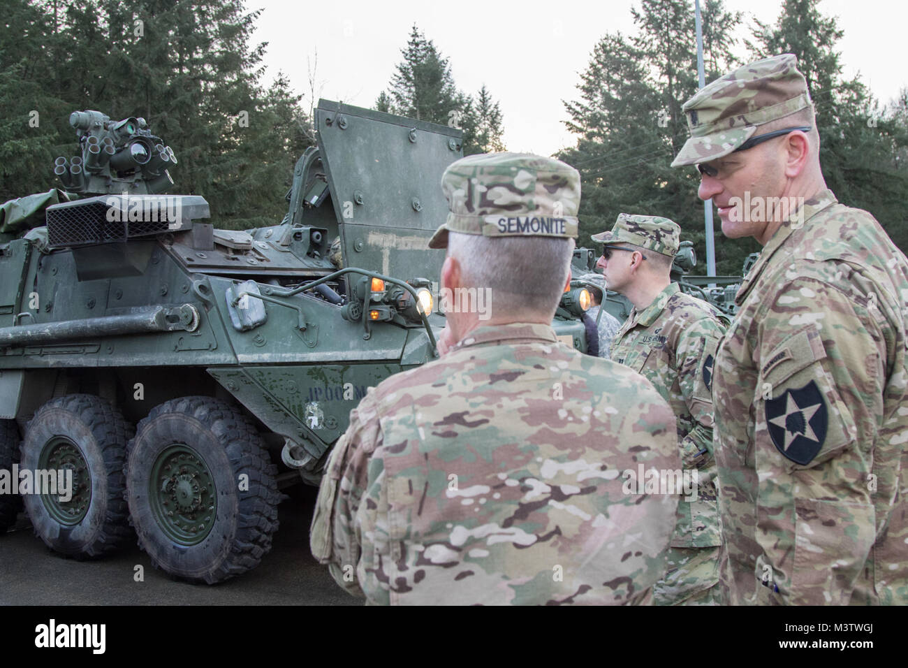 U.S. Army Chief of Engineers, Lt. Gen. Todd T. Semonite visited the ...