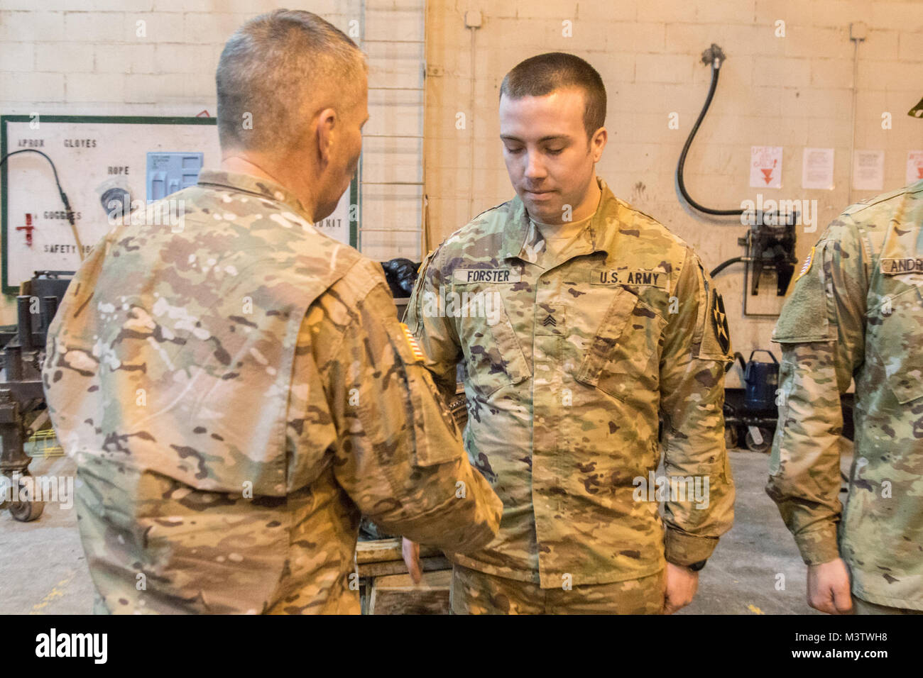 U.S. Army Chief of Engineers, Lt. Gen. Todd T. Semonite visited the ...