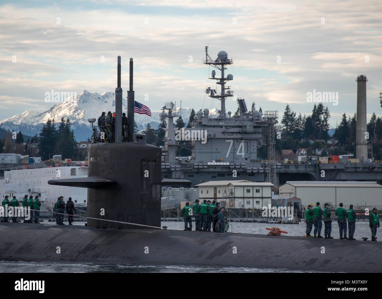 BREMERTON, Wash. (Jan. 27, 2017) - The Los Angeles-class fast-attack ...