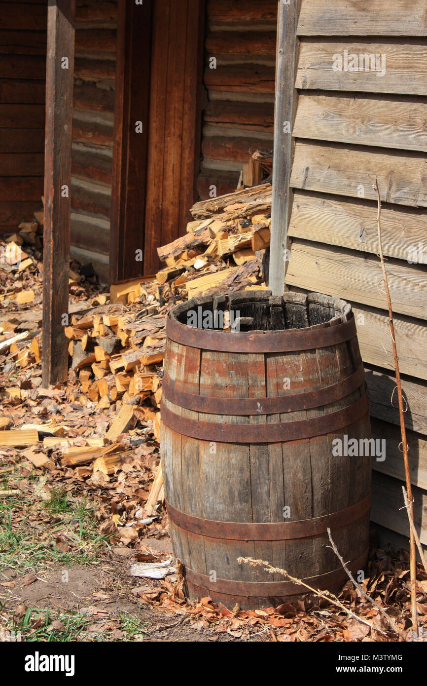 Split barrel hi-res stock photography and images - Alamy