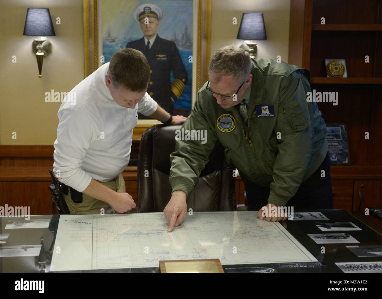 PACIFIC OCEAN (April 4, 2017) Deputy Secretary of Defense Robert Work ...