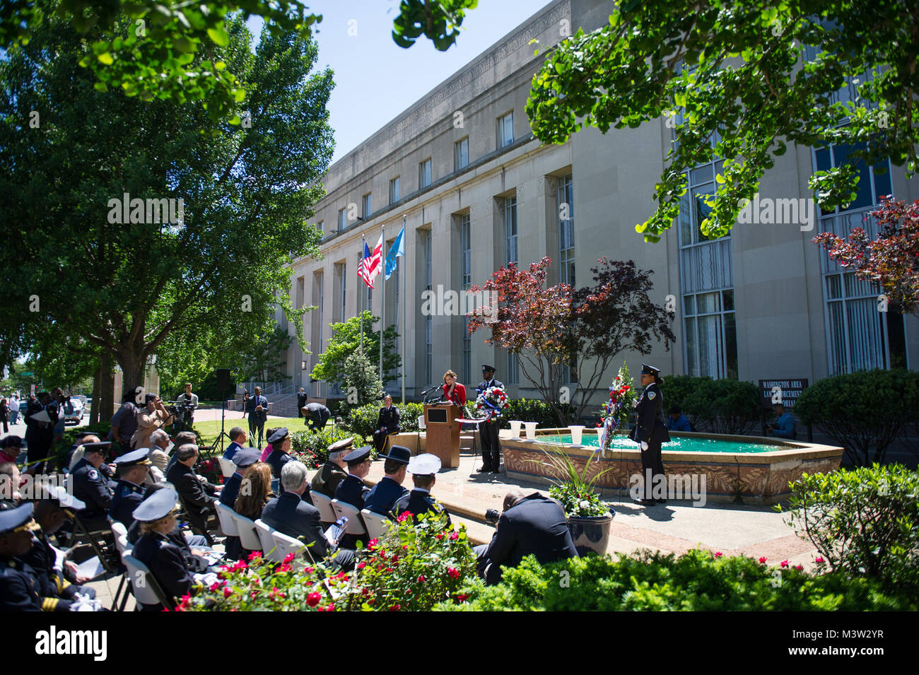Annual washington area police memorial service hi-res stock photography ...