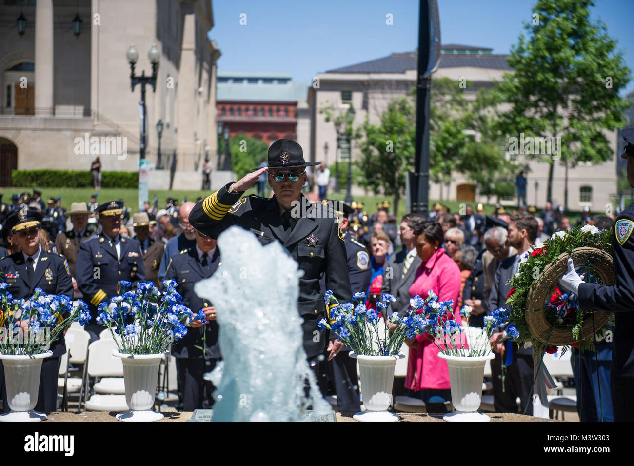 Annual washington area police memorial service hi-res stock photography ...