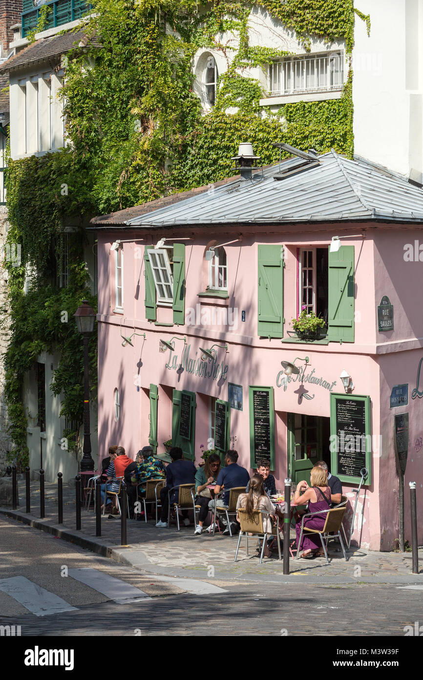 Paris - La Maison Rose, a famous cafe restaurent of Montmartre Stock ...
