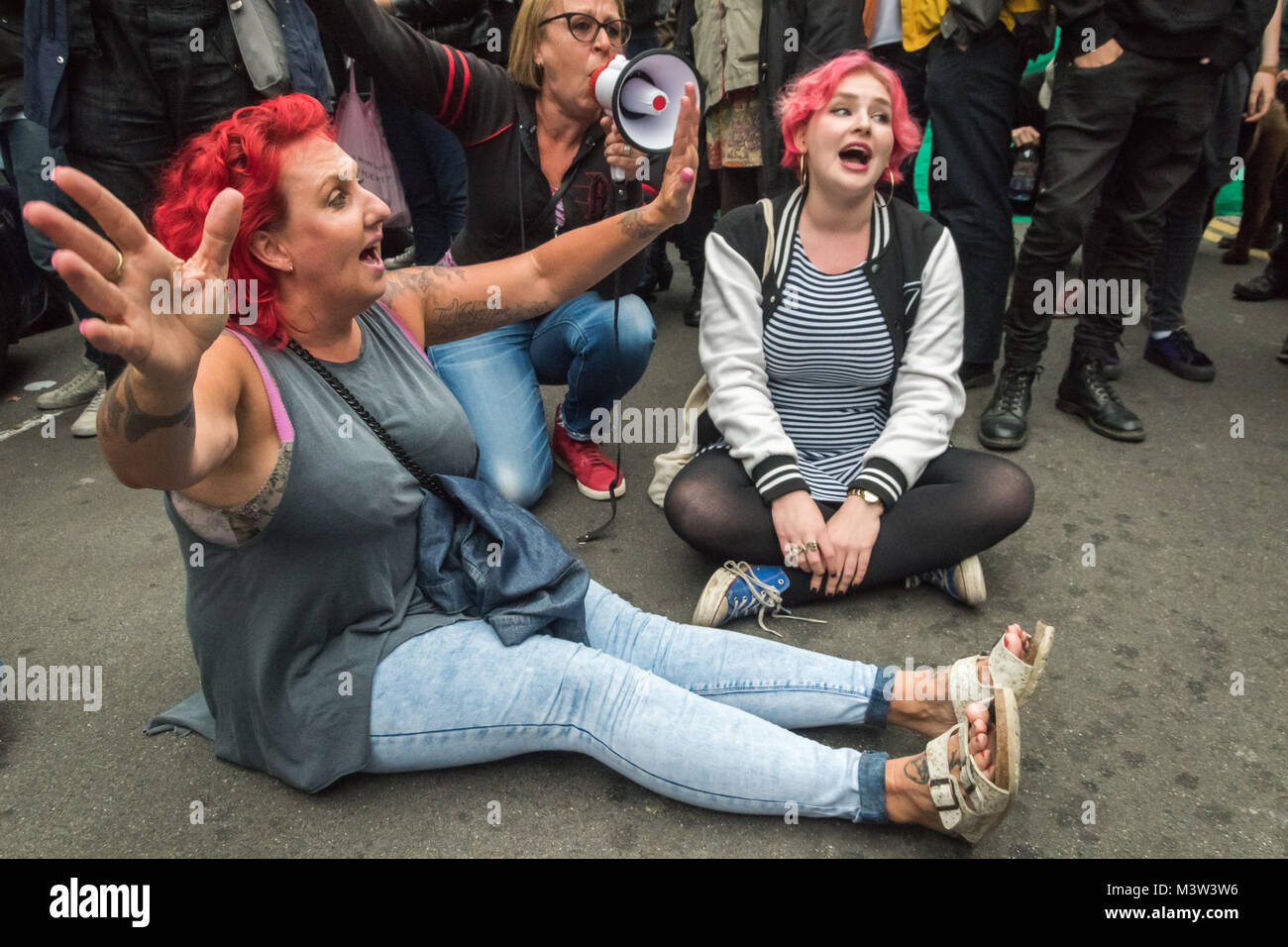 Fourth wave feminists hi-res stock photography and images - Alamy