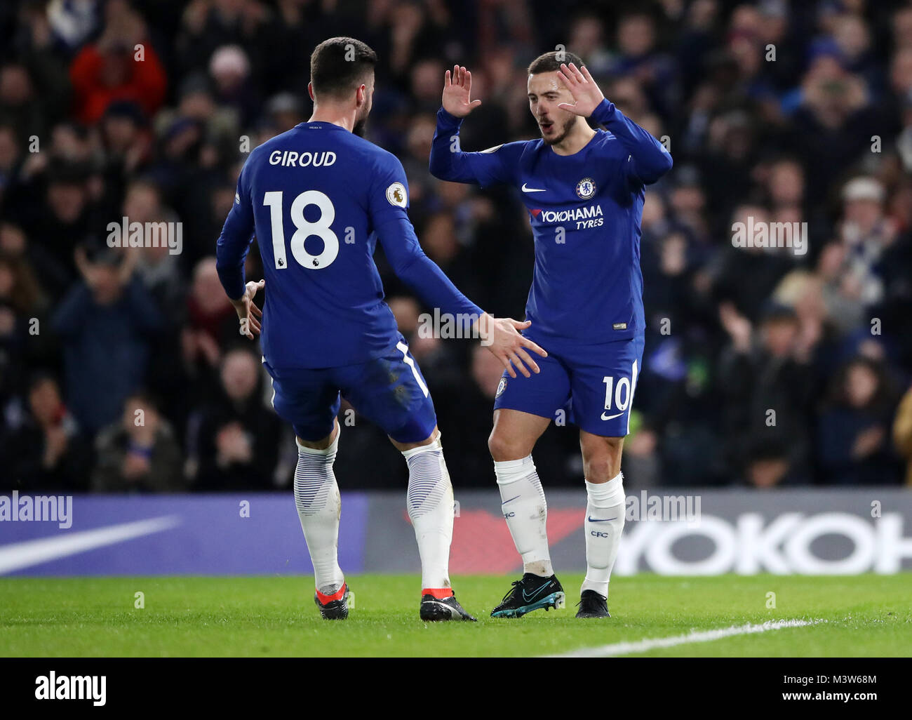 Chelseas eden hazard celebrates scoring hi-res stock photography and ...