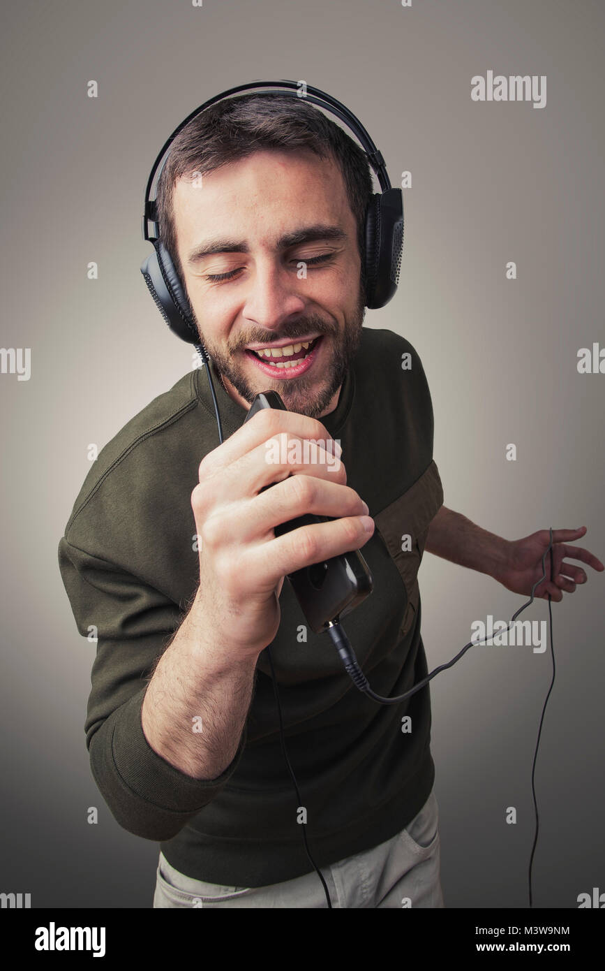 Sing along concert hi-res stock photography and images - Alamy