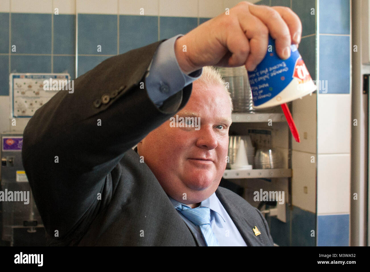Toronto Mayor Rob Ford gravity test's his blizzard on a Blizzard ...